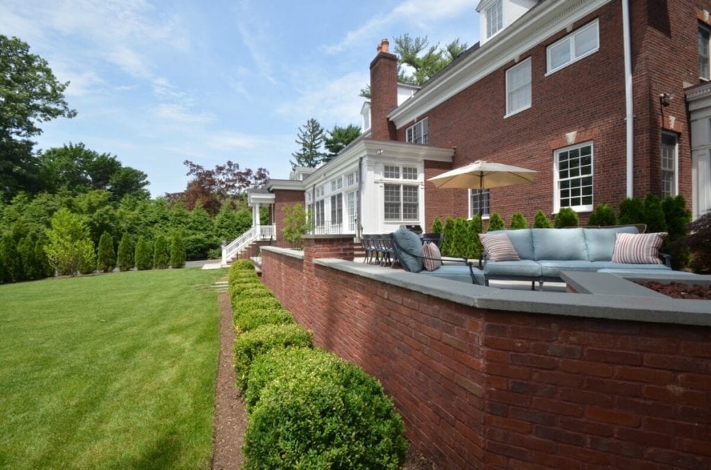 Expansive Raised Terrace - Sponzilli Landscape Group
