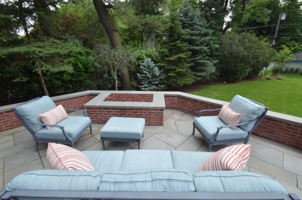 Expansive Raised Terrace - Sponzilli Landscape Group
