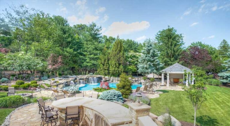 Design Ideas: Resort-Inspired Pool Features