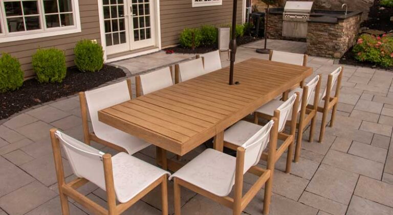 Outdoor Kitchens & Dining Spaces: The Key to Entertaining in Style ...